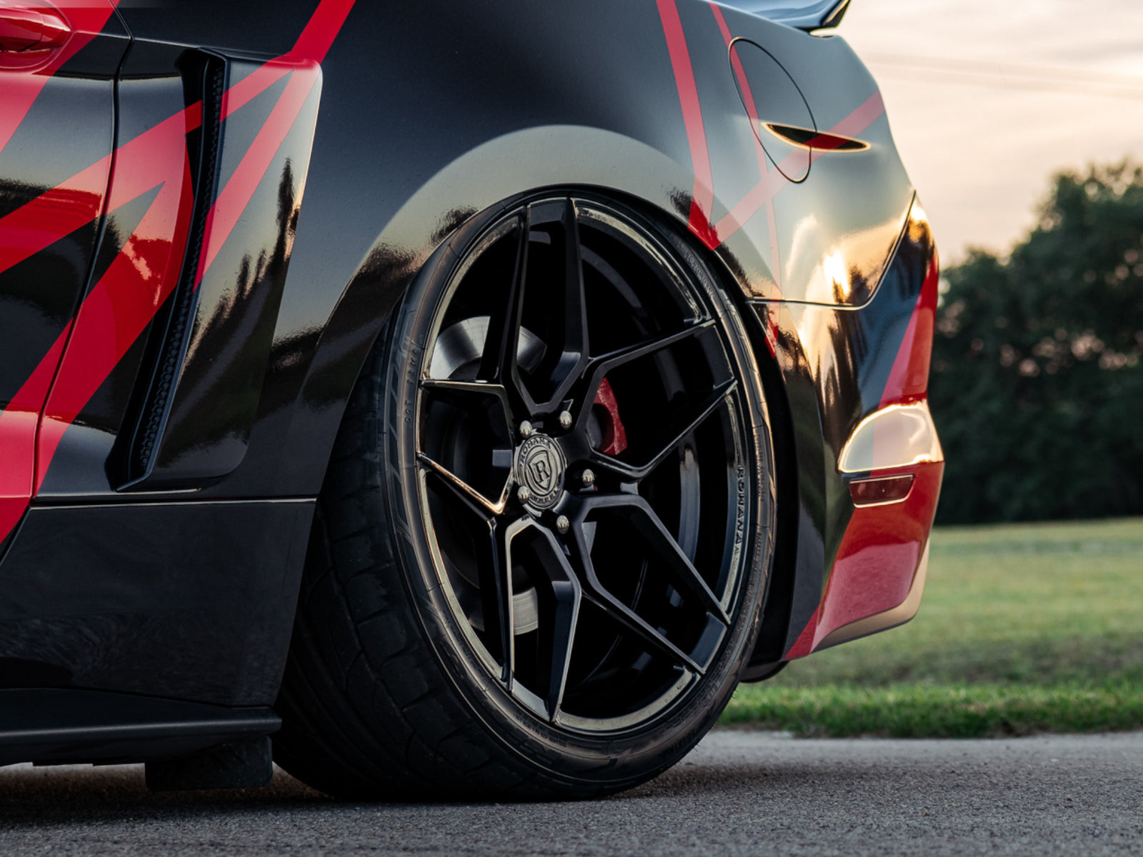 Mustang - RFX11 Wheels - Gloss Black - Titanium - Bronze